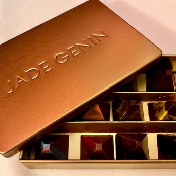 JADE GENIN - Updated May 2024 - 33 Av de l'Opéra, Paris, France ...