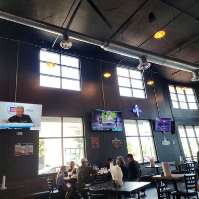 BUSH LEAGUE BAR AND GRILL - Updated October 2025 - 55 Photos & 34 ...