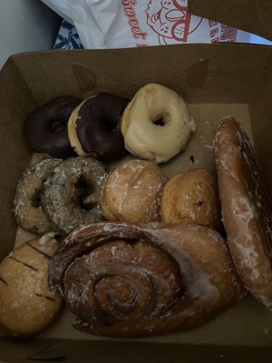 DAN-D-DONUTS & DELI - 84 Photos & 165 Reviews - 1147 Harrison Ave ...