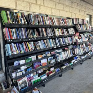 SAN MARCOS PUBLIC LIBRARY - Updated December 2025 - 28 Photos & 15 ...