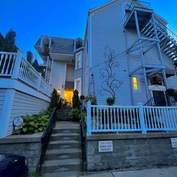 THE INN ON NEGLEY - Updated July 2025 - 337 Photos & 108 Reviews - 703 ...
