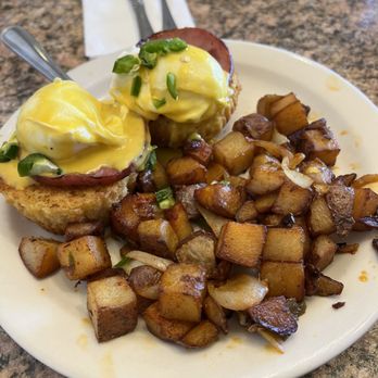 WESTMONT DINER - Updated November 2025 - 256 Photos & 193 Reviews - 572 ...