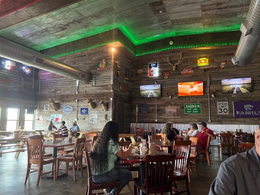 HONORE’S CAJUN CAFE - 28 Photos & 31 Reviews - 517 N Downing St ...