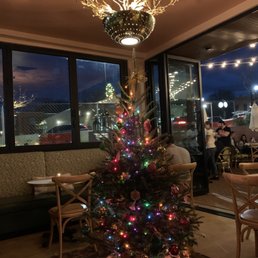 HANK’S DOWNTOWN DIVE - Updated July 2025 - 134 Photos & 98 Reviews ...