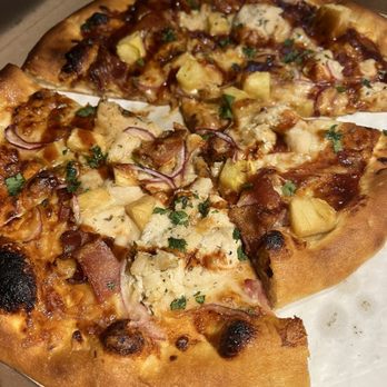 UPPER CRUST WOOD FIRED PIZZA - Updated September 2025 - 389 Photos ...