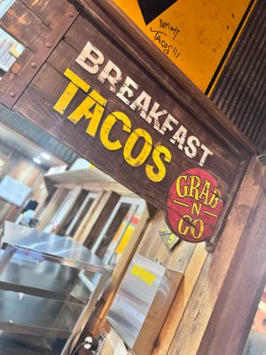 RUDY’S “COUNTRY STORE” AND BAR-B-Q - Updated December 2025 - 113 Photos ...