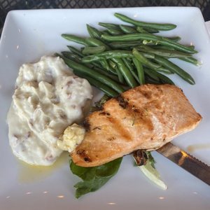 MOUNT AIRY INN - 124 Photos & 226 Reviews - 1401 S Main St, Mount Airy ...