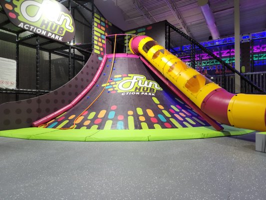 FUNHUB ACTION PARK - 367 Russell St, Hadley, Massachusetts - Trampoline ...