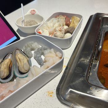 UPIN HOT POT with reviews - Updated September 2024 - 49 Photos & 12 ...