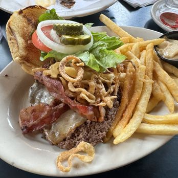 FITZ’S - Updated June 2024 - 978 Photos & 855 Reviews - 6605 Delmar ...