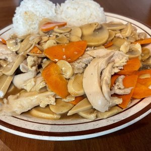 STONEFISH GRILL - 19 Photos - 220 Tumon Ln, Tamuning, Guam - Salad ...