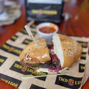 HOOPS GRILL & SPORTS BAR - Updated May 2024 - 153 Photos & 71 Reviews ...