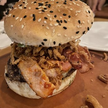 HAMBRGR - Updated March 2025 - 270 Photos & 225 Reviews - 49 King ...