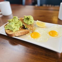 CAFÉ CON CREMA - Updated December 2025 - 64 Photos & 65 Reviews - 2581 ...