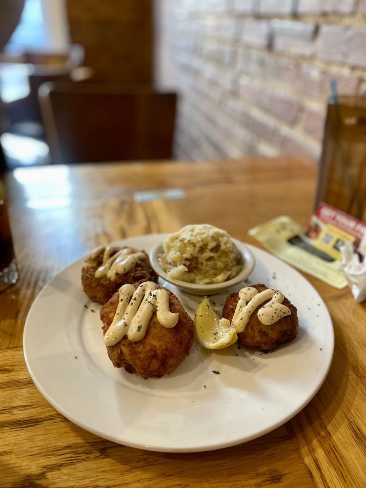 HYMAN’S SEAFOOD - Updated August 2025 - 3793 Photos & 3820 Reviews ...