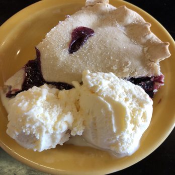 PIE PEDDLERS - Updated June 2024 - 45 Photos & 76 Reviews - 102 Walnut ...
