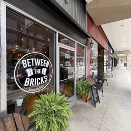 BETWEEN THE BRICKS - Updated December 2025 - 54 Photos & 48 Reviews ...