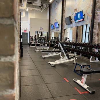 GOODLIFE FITNESS - Updated January 2026 - 28 Photos & 19 Reviews - 140 ...