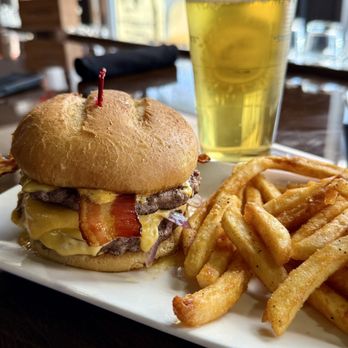 THE TALKING PINT - Updated October 2025 - 143 Photos - 112 Reviews ...