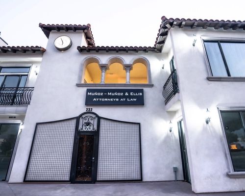 MUNOZ & MUNOZ ATTORNEYS AT LAW - Updated July 2025 - 57 Photos & 46 ...