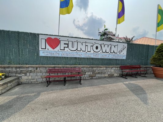 FUNTOWN SPLASHTOWN USA - Updated May 2024 - 29 Photos & 67 Reviews ...