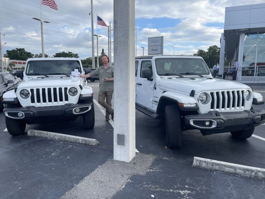 Hollywood Chrysler Jeep Reviews