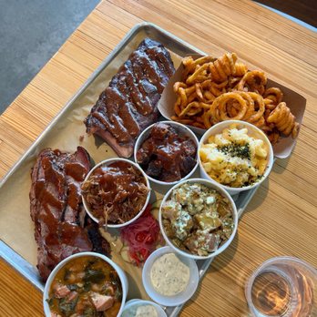 STATELINE ROAD SMOKEHOUSE - Updated March 2025 - 249 Photos & 168 ...