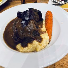 BUCKET & ROPE - Updated November 2025 - 172 Photos & 83 Reviews - 600 S ...