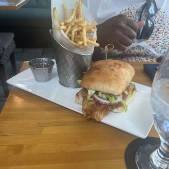 AZUR - Updated August 2025 - 328 Photos & 421 Reviews - 425 Grinnell St ...