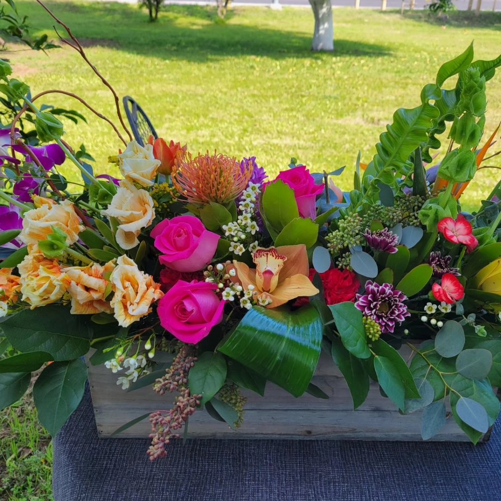 LIGHTHOUSE FLOWER SHOP - Updated May 2024 - 170 Photos & 94 Reviews ...