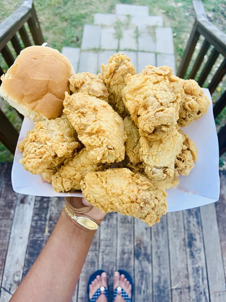 CHATMAN’S CHICKEN - 101 Photos & 144 Reviews - Fast Food - 1747 S WW ...