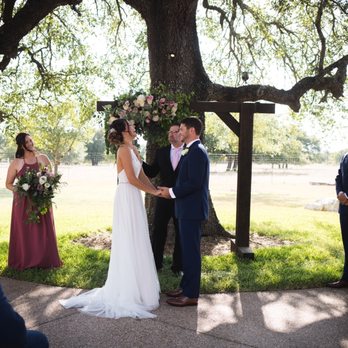 TENROC RANCH - Updated November 2025 - 13 Photos - 5471 Thomas Arnold ...