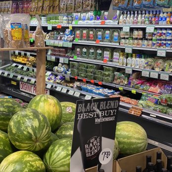 COMPTON’S MARKET - 51 Photos & 100 Reviews - 4065 MicKinley Blvd ...