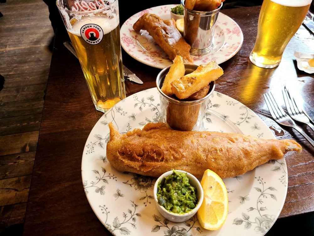 UNION TAVERN - Updated July 2024 - 72 Photos & 37 Reviews - 52 Lloyd ...