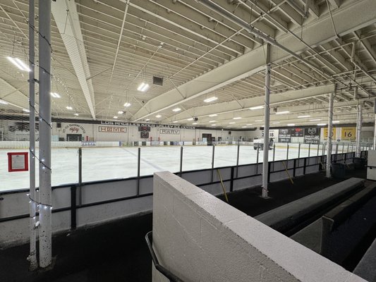 LA KING’S VALLEY ICE CENTER - Updated November 2025 - 83 Photos & 128 ...