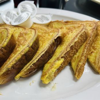 FT WRIGHT FAMILY RESTAURANT - Updated December 2025 - 135 Photos & 135 ...