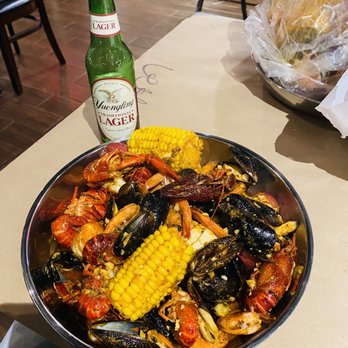 TOP CRAB SEAFOOD & BAR - Updated June 2025 - 76 Photos & 78 Reviews ...