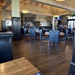THE TAVERN GRILL - Updated July 2025 - 223 Photos & 453 Reviews - 772 ...