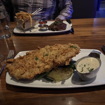 REPUBLIC TEXAS TAVERN - Updated October 2024 - 290 Photos & 293 Reviews ...