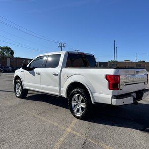 HARVARD FORD - Updated August 2025 - 19 Reviews - 5250 S US Hwy 14 ...