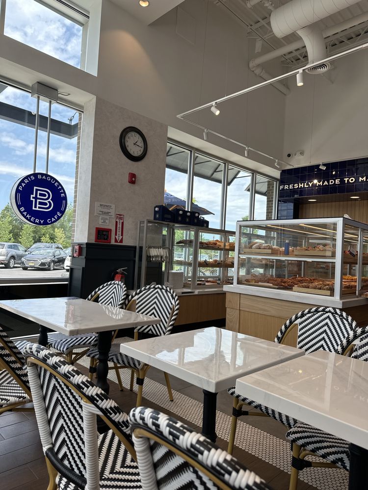 PARIS BAGUETTE - Updated August 2025 - 20 Photos & 12 Reviews - 157 ...