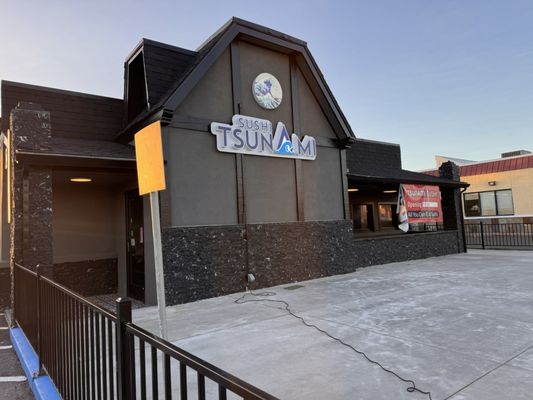 TSUNAMI SUSHI - Updated July 2025 - 486 Photos & 153 Reviews - 2281 N ...