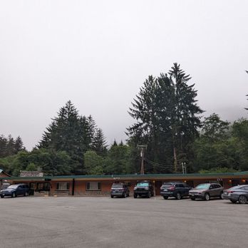 MOTEL TREES - Updated July 2024 - 57 Photos & 65 Reviews - 15495 Hwy ...