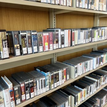 RIVERSIDE PUBLIC LIBRARY MAIN BRANCH - Updated October 2025 - 77 Photos ...