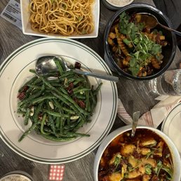 MCCB CHICAGO 时尚食谱 - Updated October 2025 - 2027 Photos & 1070 Reviews ...