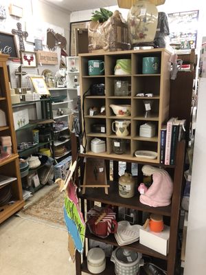 THE JUNK HOUSE FLEA MARKET - Updated September 2025 - 24 Photos - 115 W ...