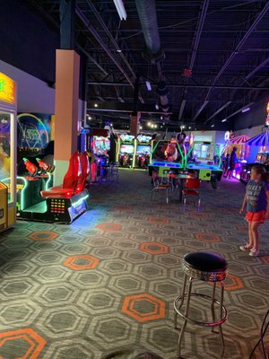 STRIKZ ENTERTAINMENT - 118 Photos & 125 Reviews - 8789 Lebanon Rd ...