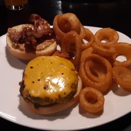 SOCIAL HOUSE 103 - Updated August 2025 - 287 Photos & 153 Reviews - 103 ...