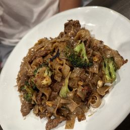 EVERYDAY THAI - 175 Photos & 340 Reviews - 220 W Battlefield Rd ...