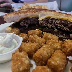 THE ALIBI LOUNGE - Updated June 2025 - 2112 Esmond Rd, Eau Claire ...